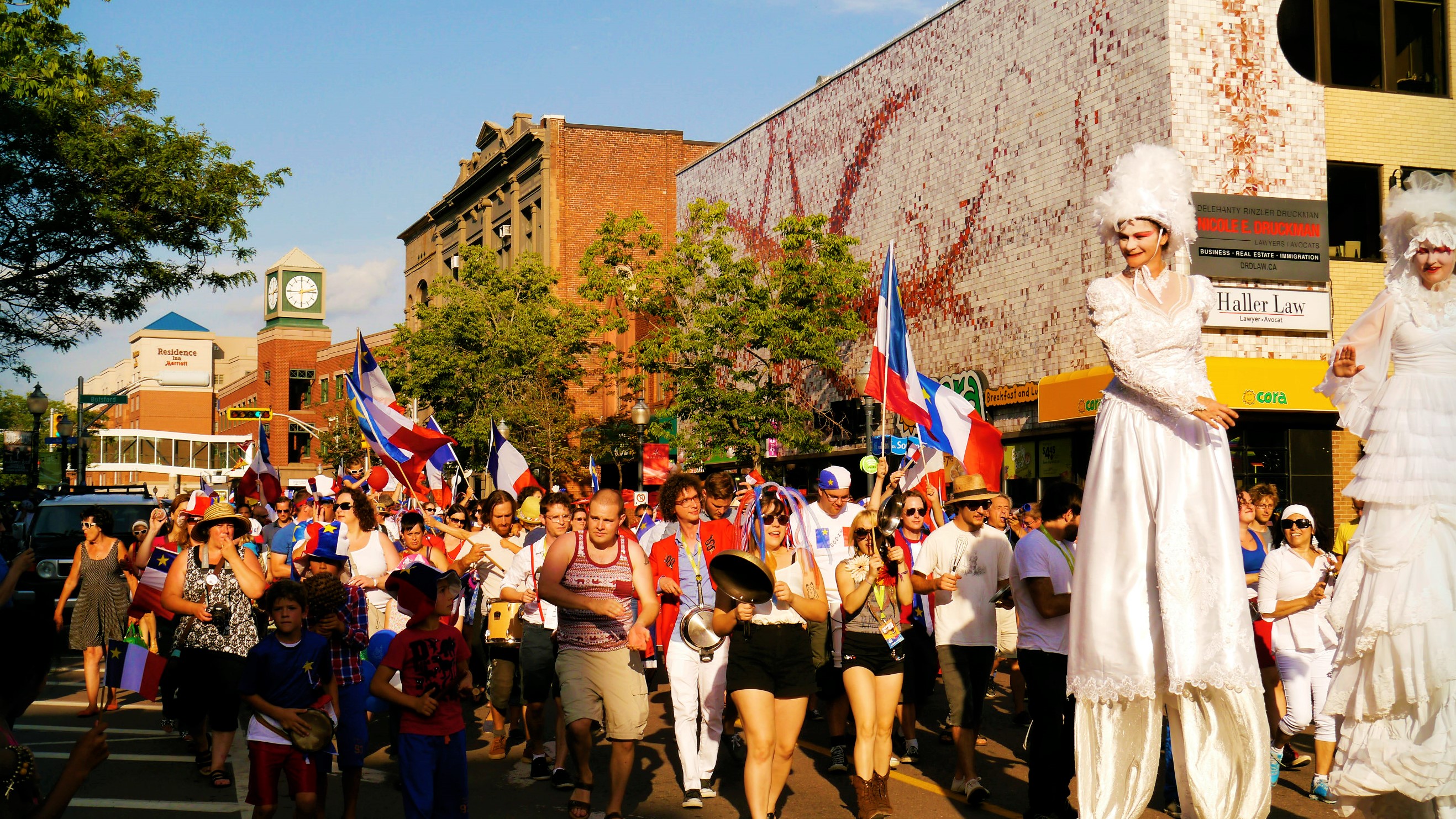 CANADA // Le Tintamarre acadien - Arpenter le chemin